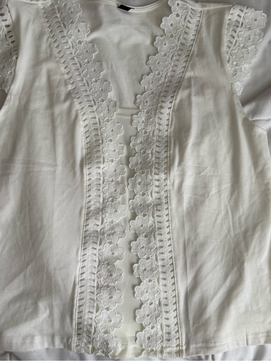 SHEIN | Tops | Shein White Floral Lace Trim Tank | Poshmark
